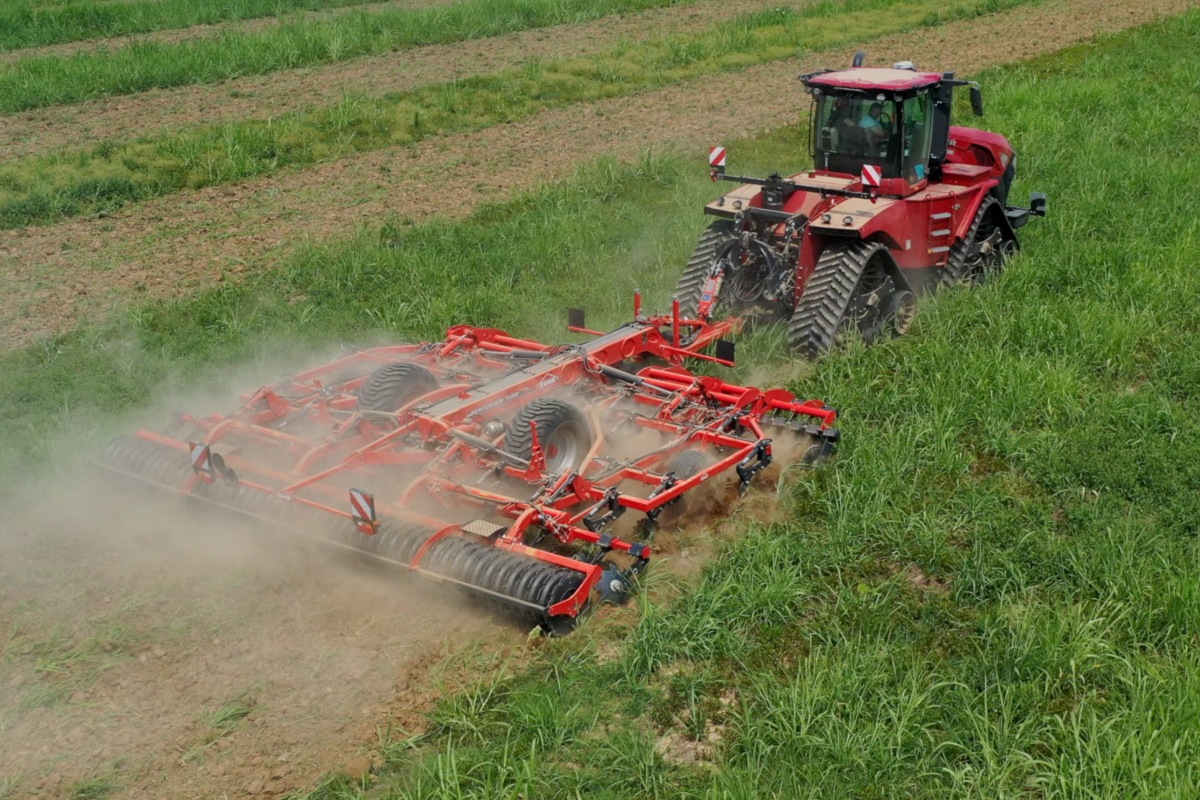 Performance ed efficienza col PERFORMER 7000 | KUHN Italia